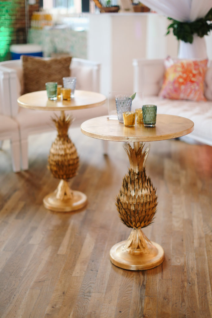 Charleston Pineapple Table - Loluma